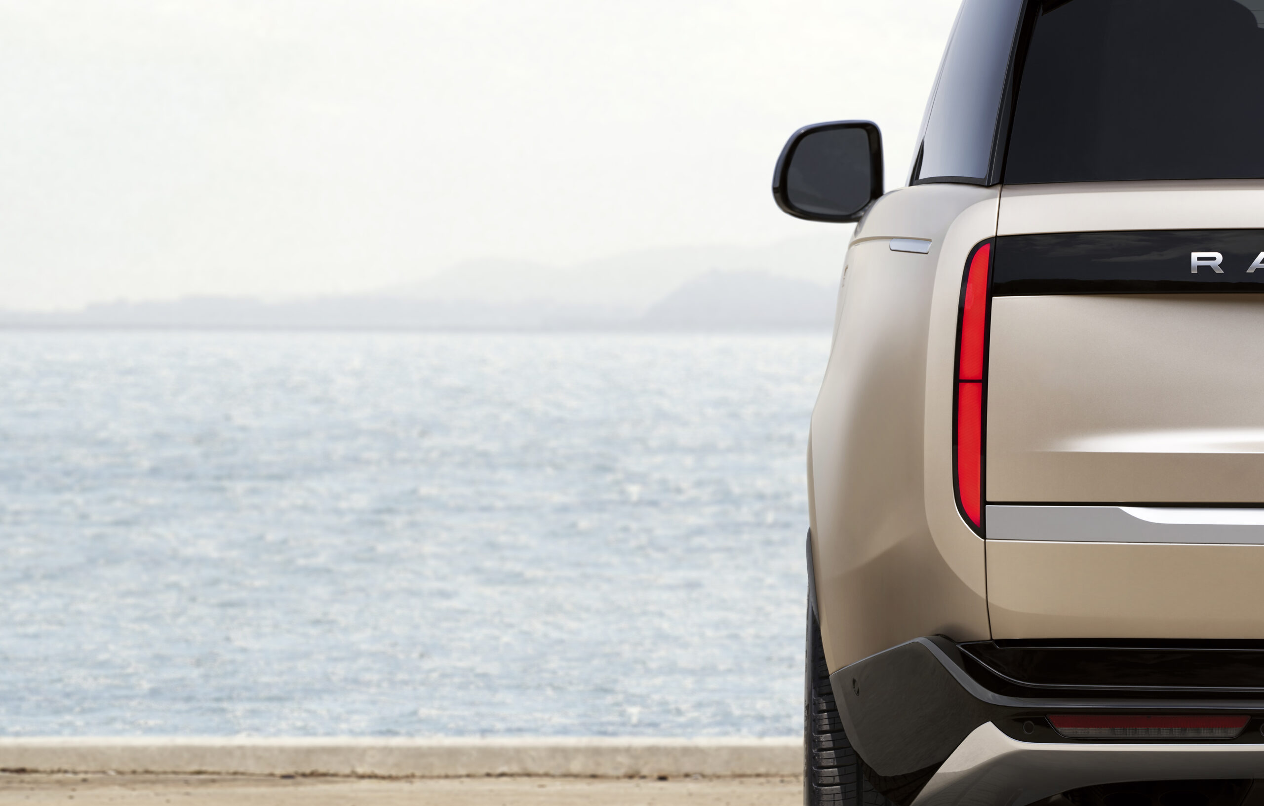 Der neue Range Rover: High Perfomance SUV auf allen Strassen und im ...